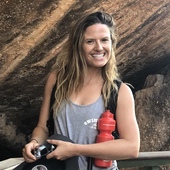 How a stone wedged in a gum tree shows the resilience of Aboriginal ...