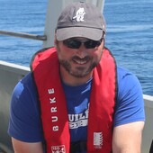 Whales stop singing and rock lobsters lose their balance: how seismic ...