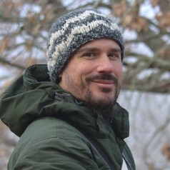 Hugo Robles – The Conversation