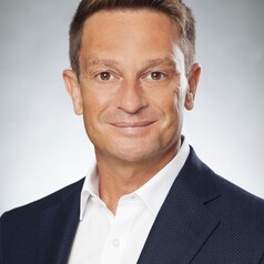 Louis Kotzé – The Conversation