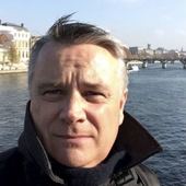 Terra nullius interruptus: Captain James Cook and absent presence in ...