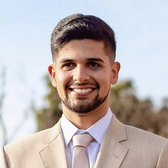 Gabriel Pontes – The Conversation