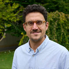 Fernando Veiga – The Conversation