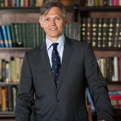 Stephanus Muller – The Conversation