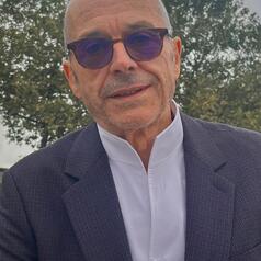 Mario d'Angelo – The Conversation