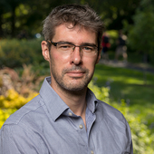 How to spot a conspiracy theory – Expert guide to conspiracy theories ...